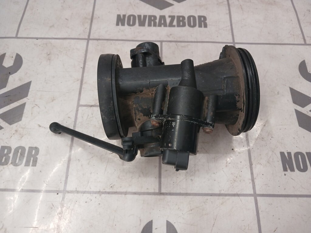 Заслонка дроссельная механическая Renault Logan 2005-2014