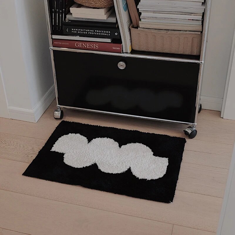 Черно-белый геометрический коврик из полиэстера