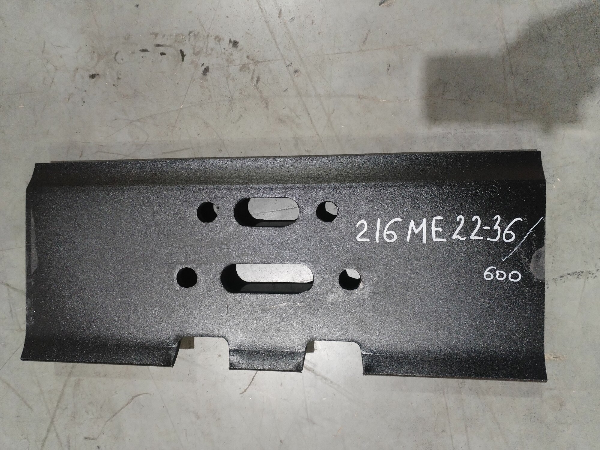 Башмак гусеницы ZMG для экскаватора Caterpillar 330, 216ME22-3G, 6Y2757 (M22) 600 мм