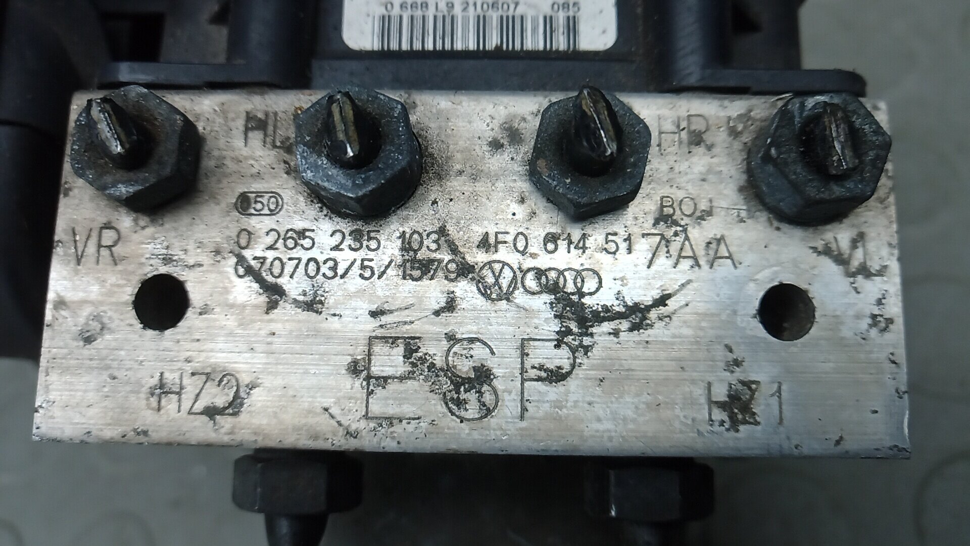 Блок ABS AUDI A6 C6, Номер 4F0614517AC, 4F0614517AA — фото 1