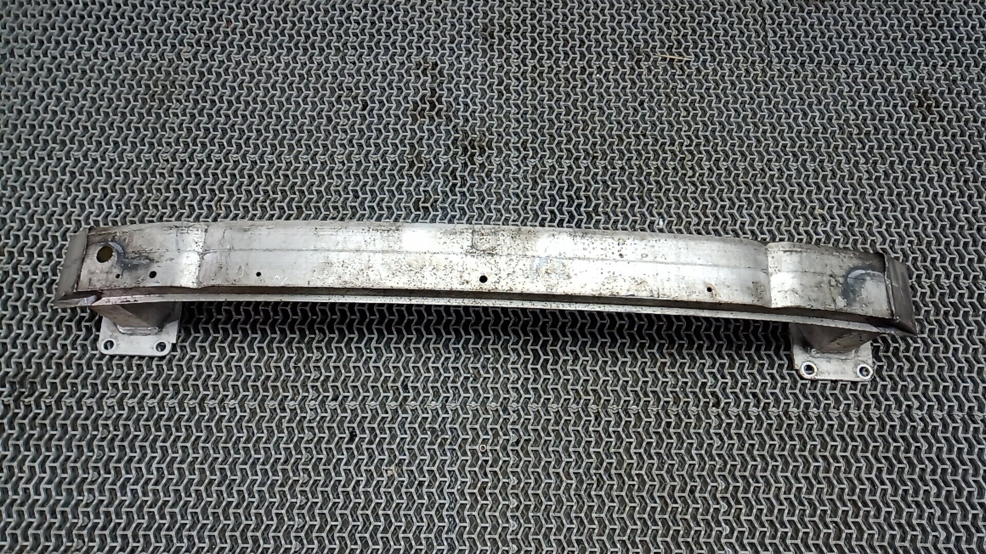 Усилитель бампера передний (кронштейн) PEUGEOT 308 2