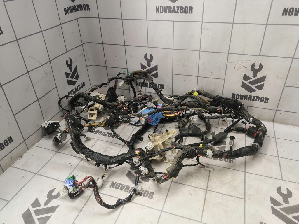 Проводка (коса) Mazda Mazda 3 BK 02-09