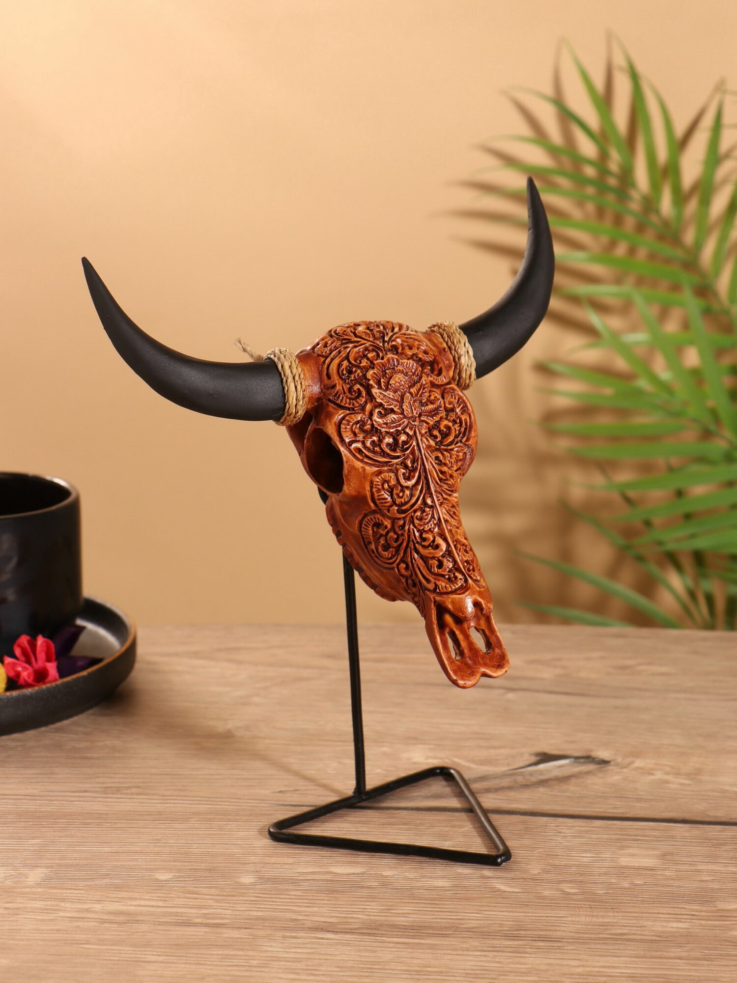 Сувенир "Череп буйвола", на стойке, 18x10x21 см, цвет: коричневый