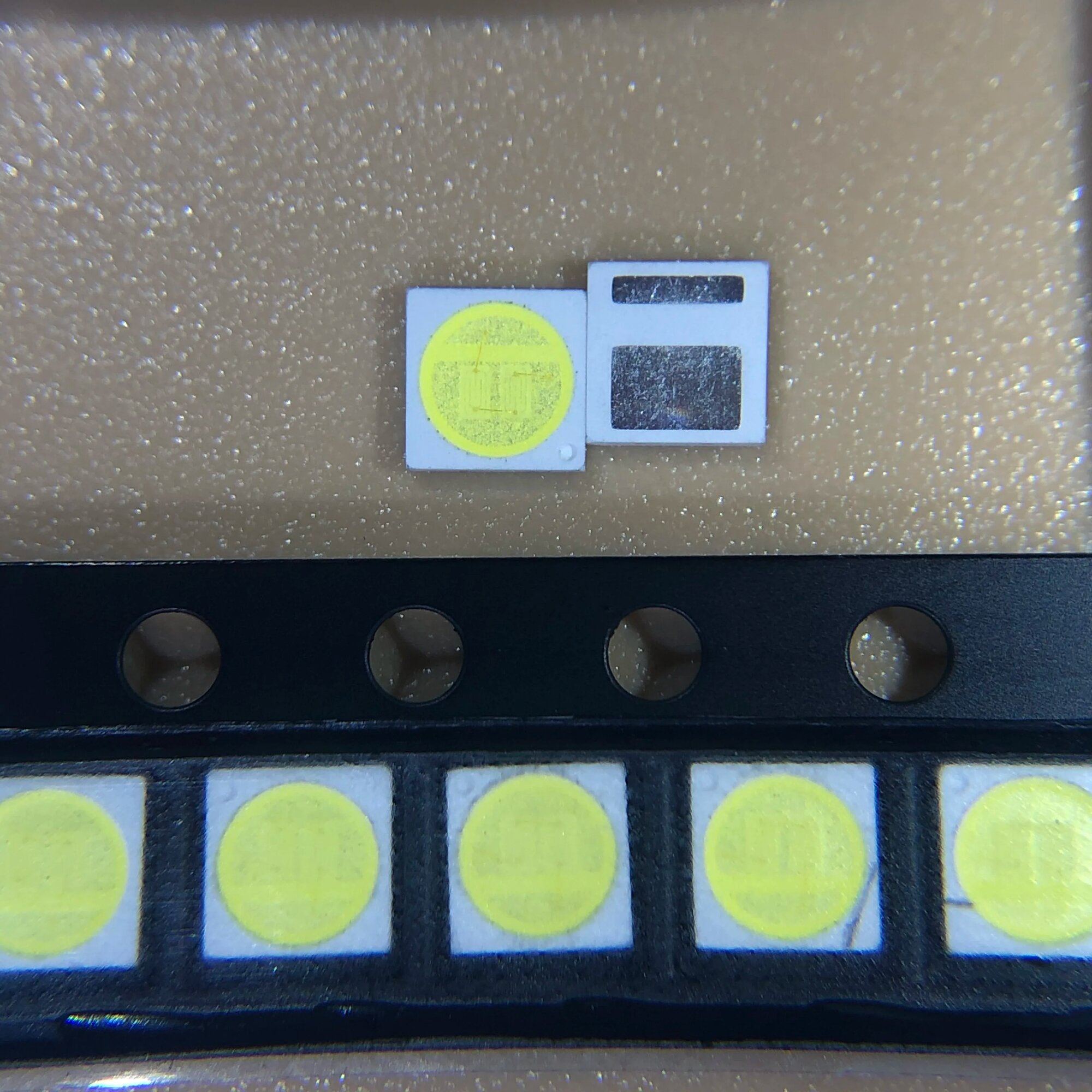 Lextar LED подсветка 3030 3В холодный белый 100 шт 3030 1W 6V EMC