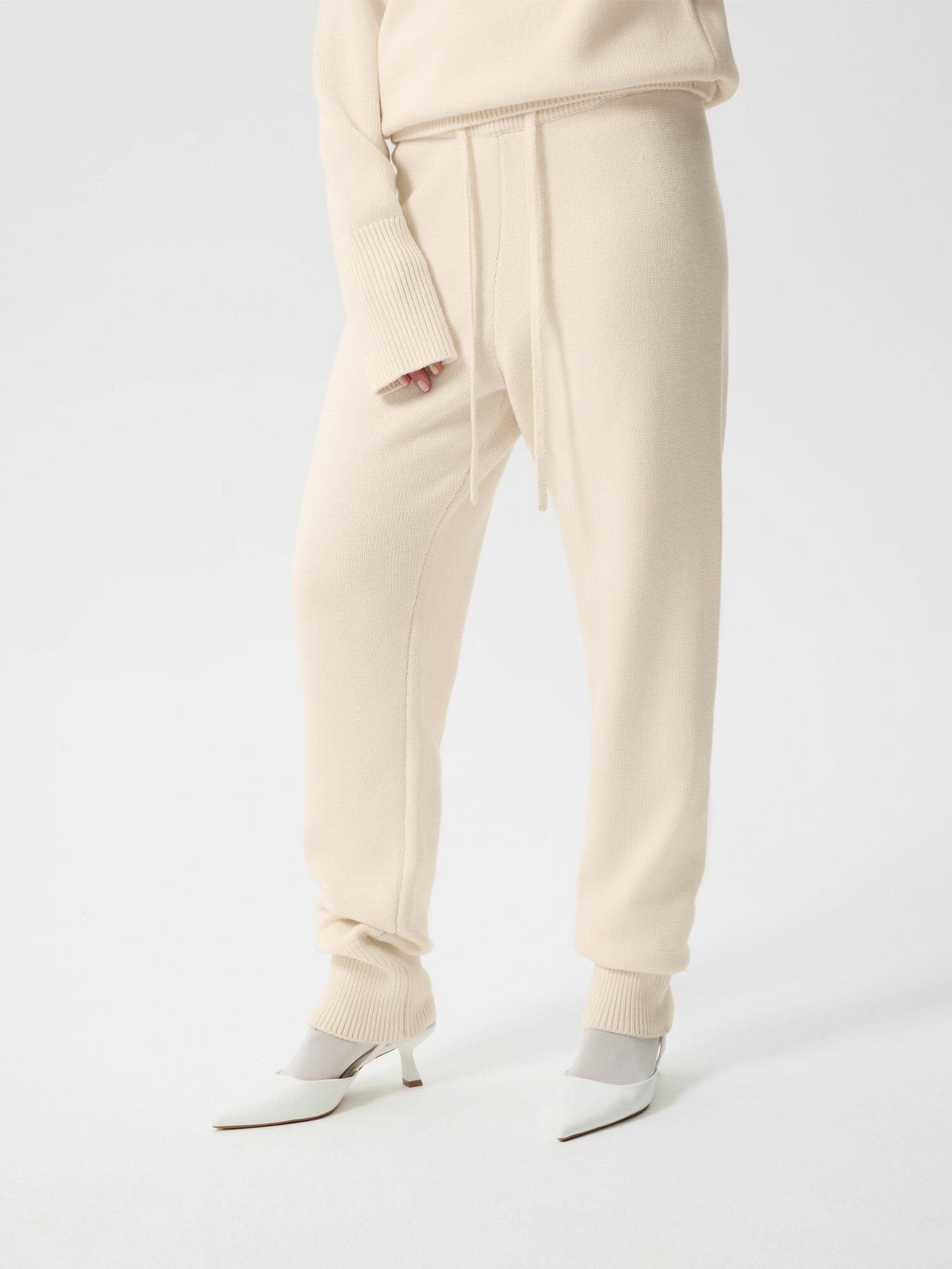 Брюки джоггеры