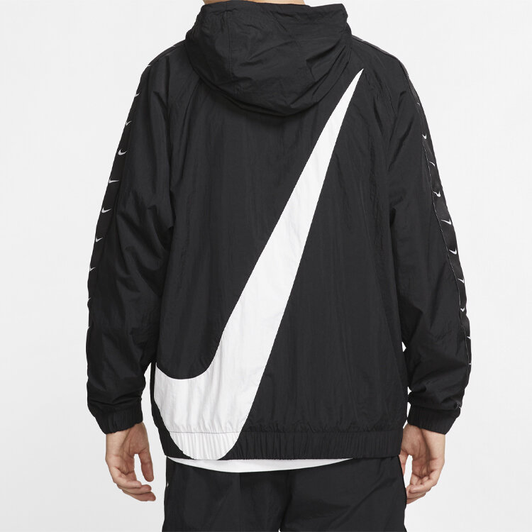 Куртка NIKE, размер S — фото 1