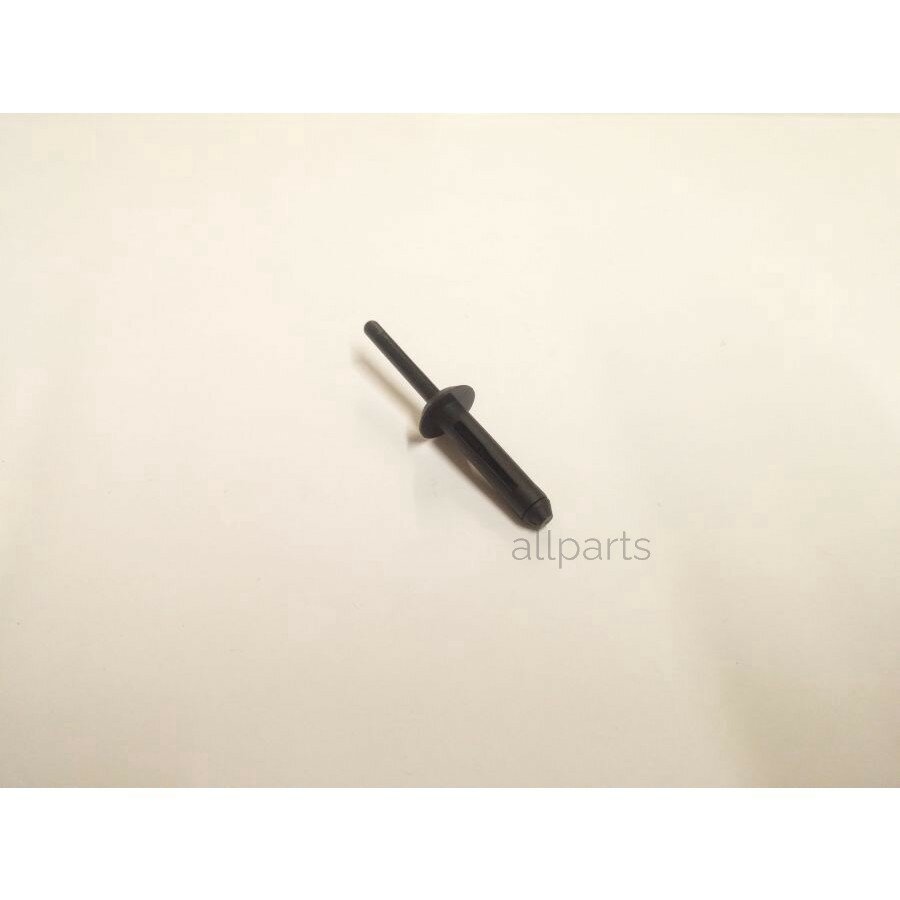 BMW 51118047458 BMW глухая заклепка