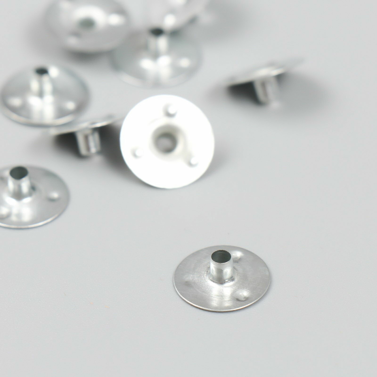 Держатель для фитиля круглый металл 1.2x1.4 см, вид: фитиледержатели, 10 шт.