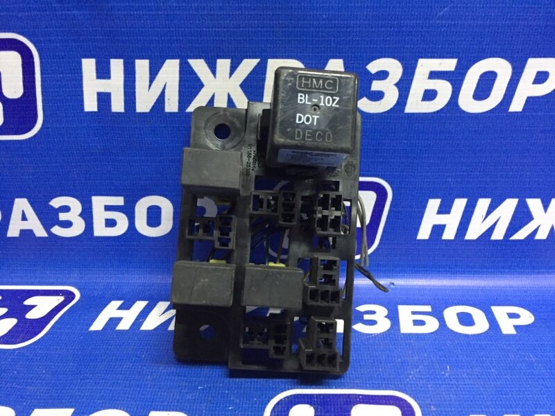 Блок предохранителей Hyundai Accent 2 седан (б/у) 9118825100