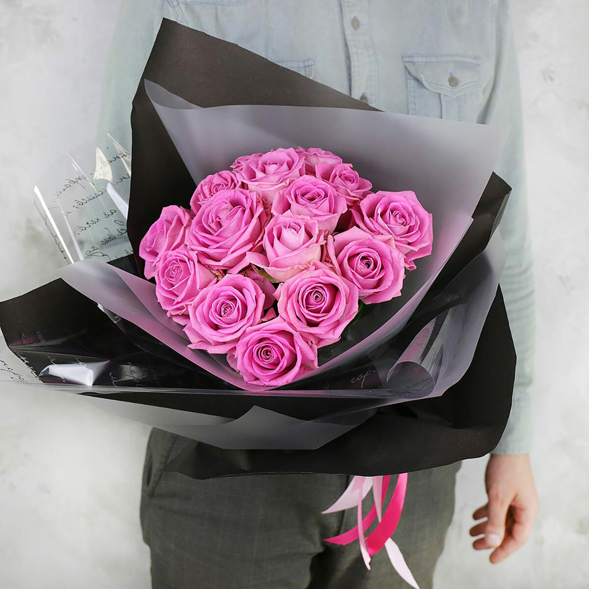 Букет "Букет Маркет", из розовых роз, в подарочной упаковке, 30 см
