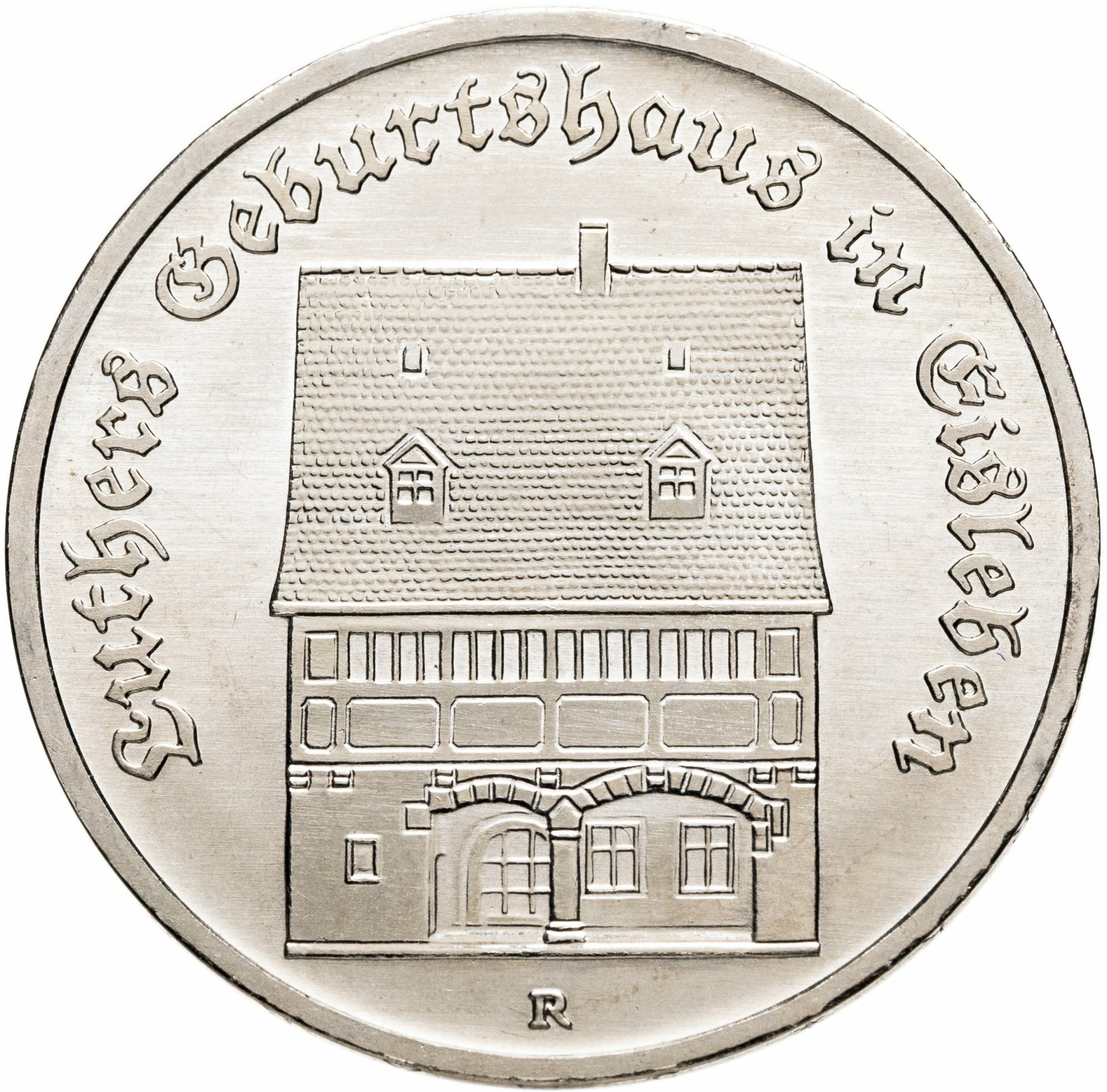 Германия ГДР 5 марок 1983 "Родной дом Мартина Лютера в Эйслебене", Мельхиор медь-никель, в сохранности UNC