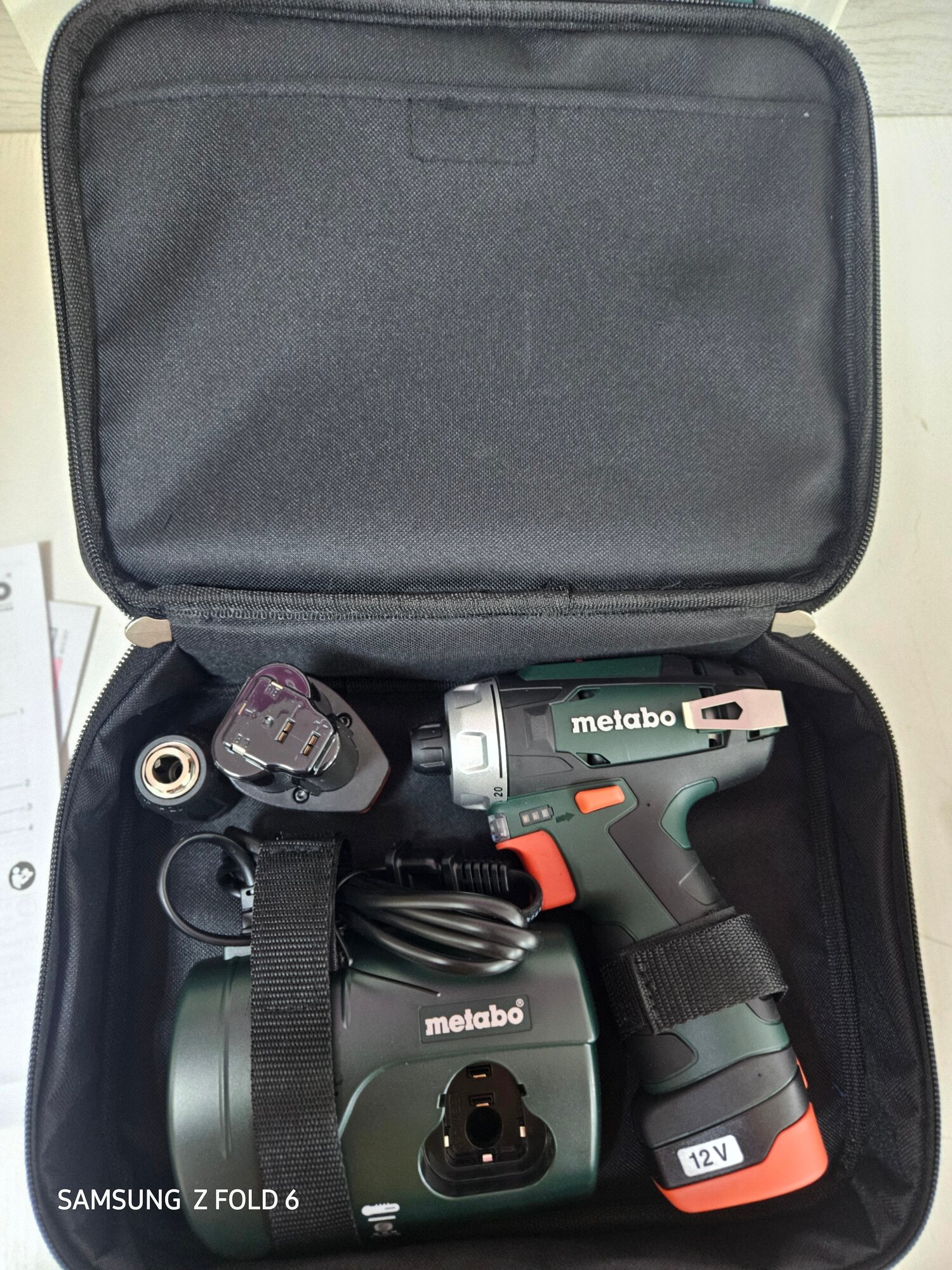 Аккумуляторная дрель-шуруповерт Metabo PowerMaxx BS оригинал с 2 аккумуляторами и с сумкой