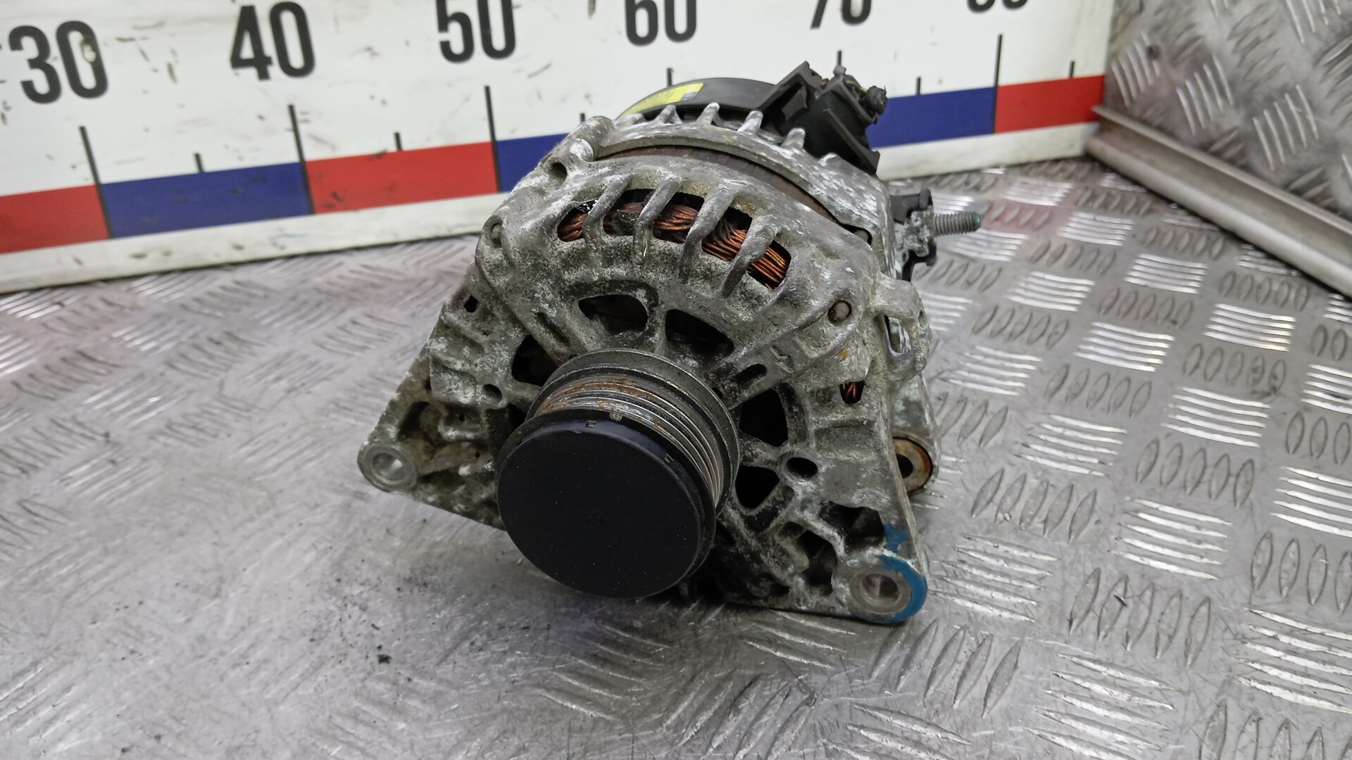 Генератор дизельный HYUNDAI I40, Номер 37300-2A800