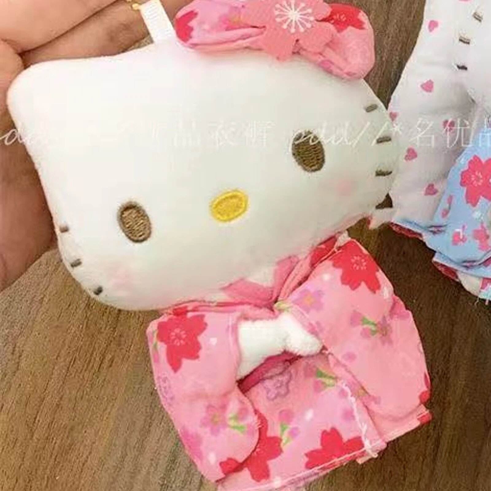MINISO Японское кимоно, плюшевая кукла Hello Kitty в виде цветущей сакуры, модная игрушка, рюкзак, декоративный аксессуар, брелок, сюрприз-подарок для девочек,