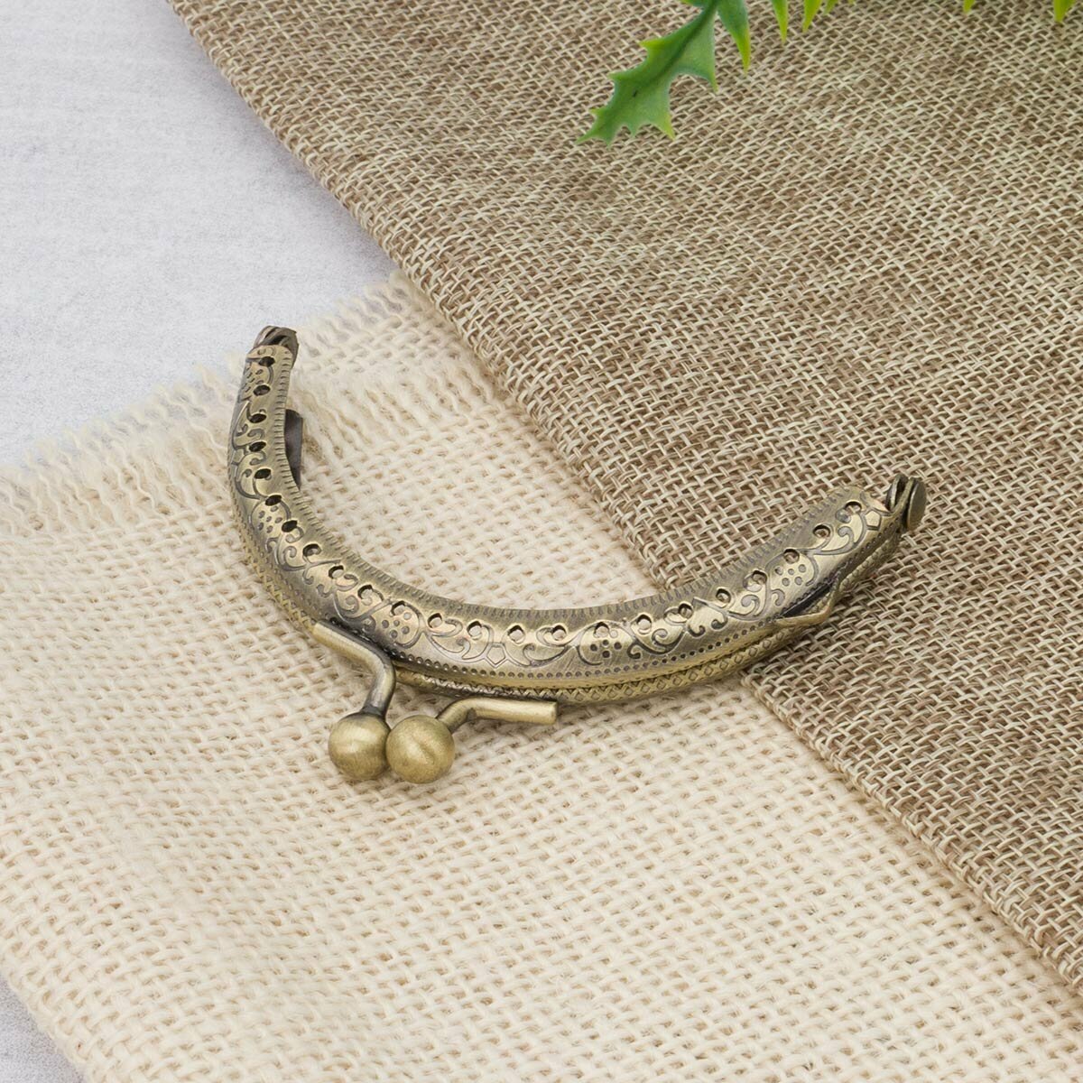 Застежка для сумки фермуар Hobby&Pro, 8,5*6,2 см, металл (антик)