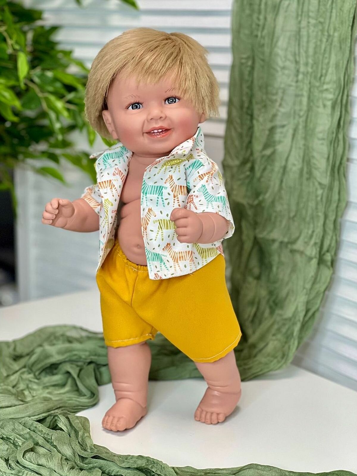 Кукла Manolo Dolls виниловая Diana-Boy 47 см