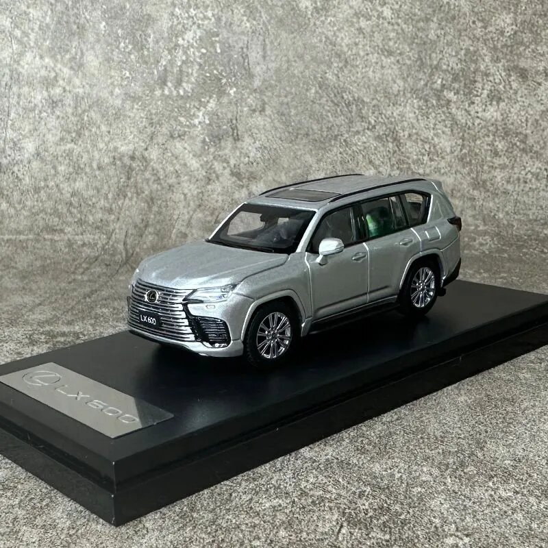 Миниатюрная модель автомобиля из литого металла Лексус LX600 SUV модель автомобиля Игрушки 1:64 Lexus LX600 SUV
