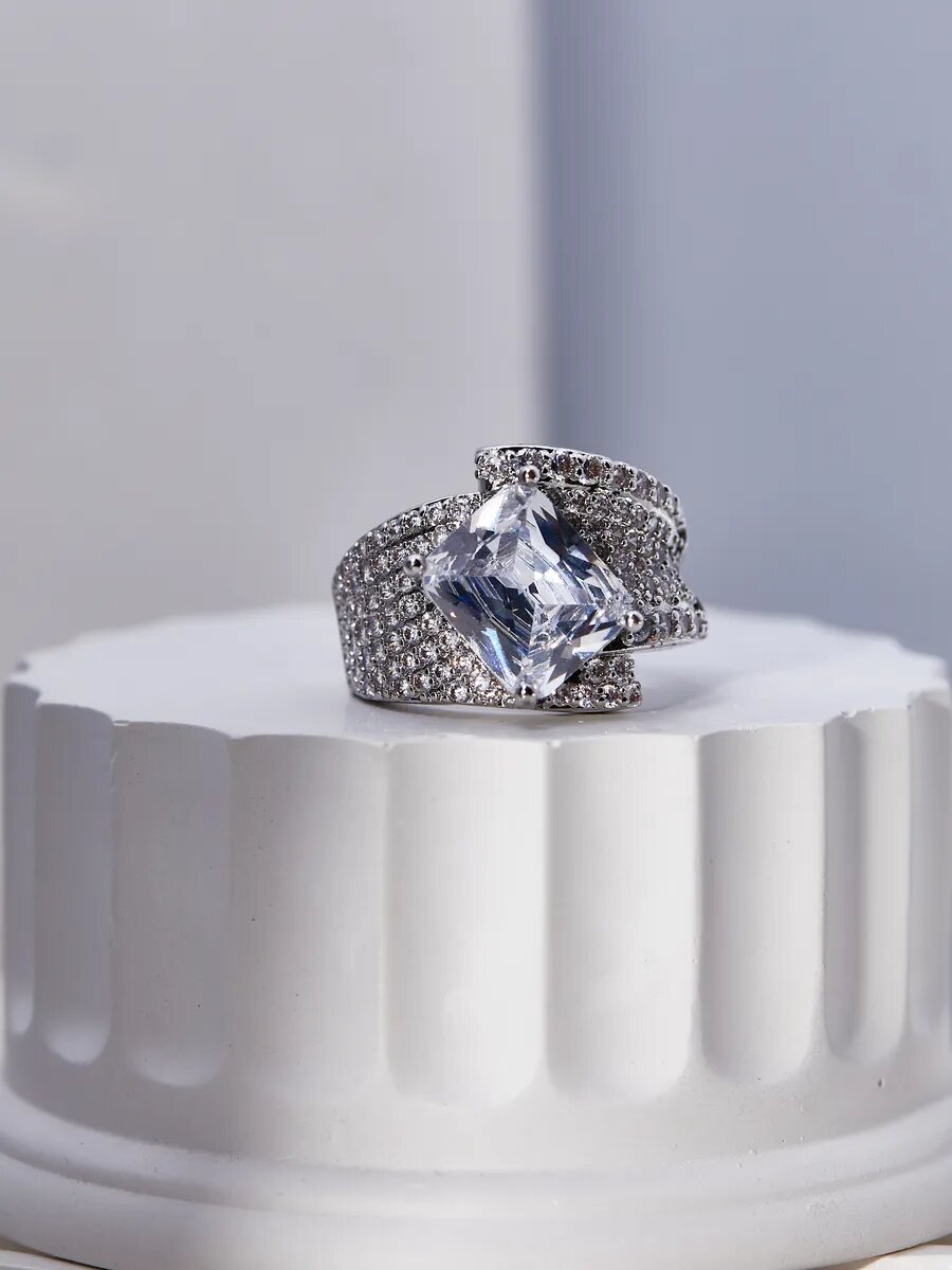 Кольцо, фианит, циркон, кристалл