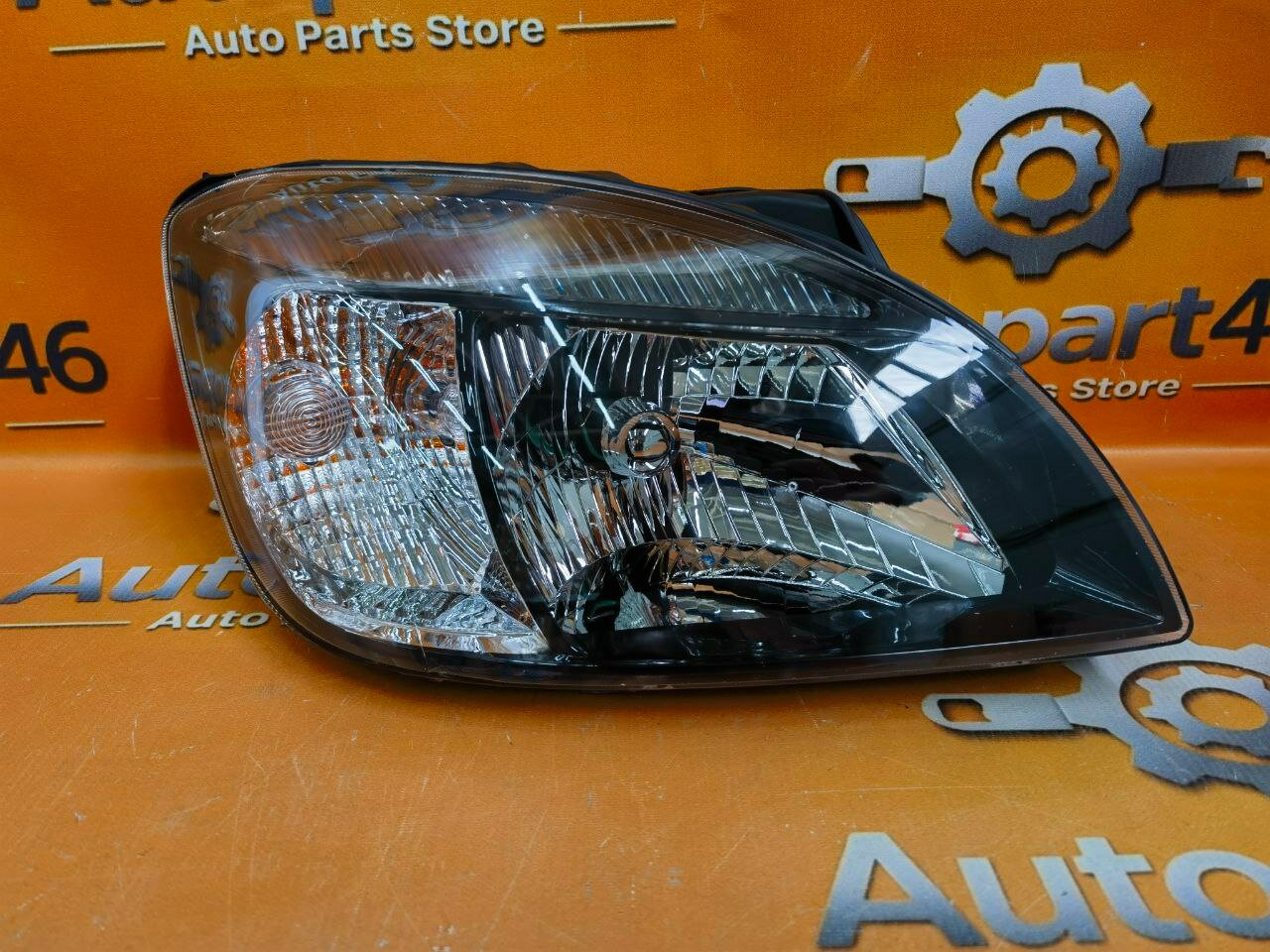 Фара передняя правая киа рио 2 KIA RIO 2 с 2005 по 2011 год черная