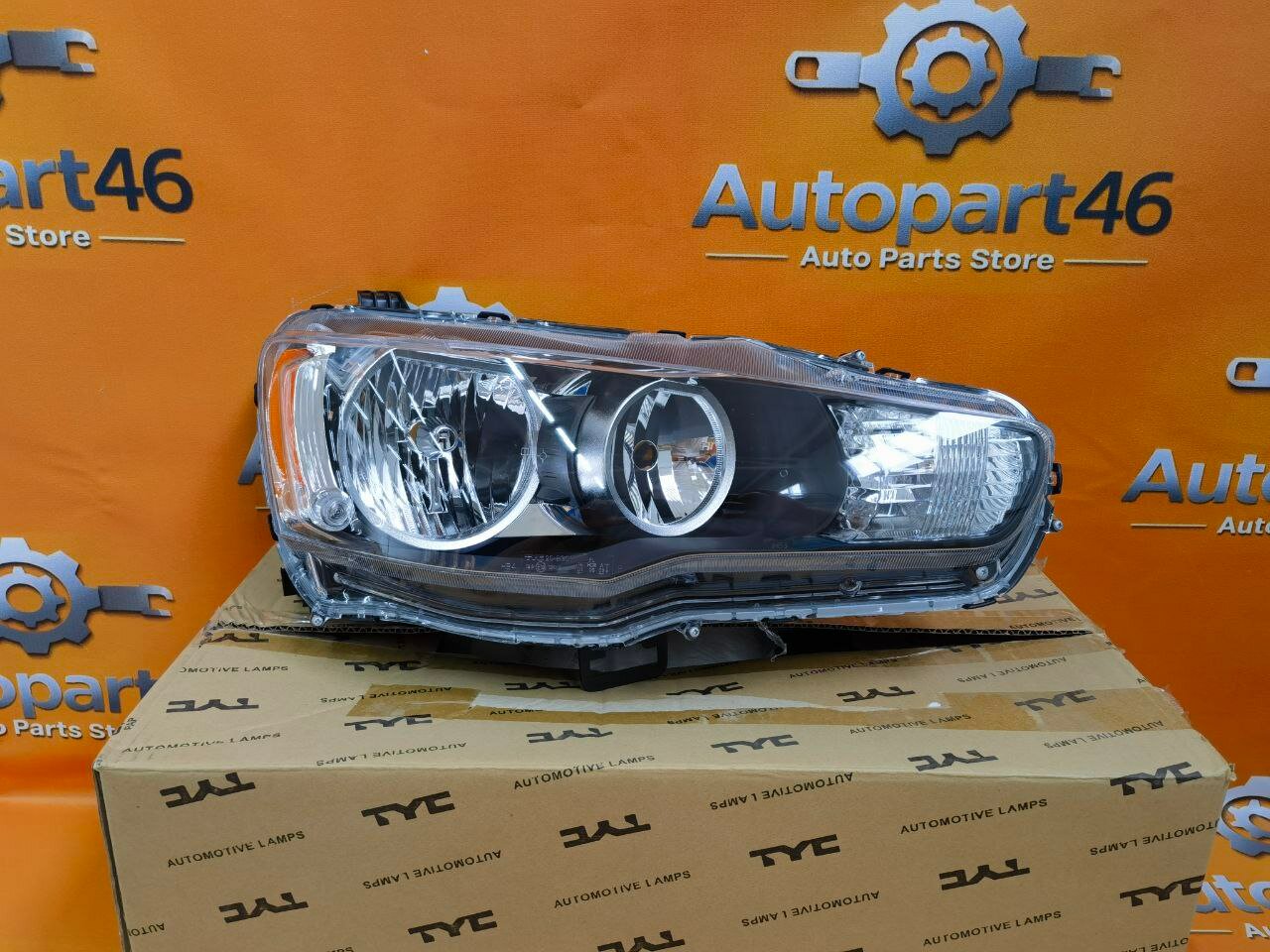 Правая фара митсубиси ланцер 10 MITSUBISHI LANCER 10 электрокорректор TYC