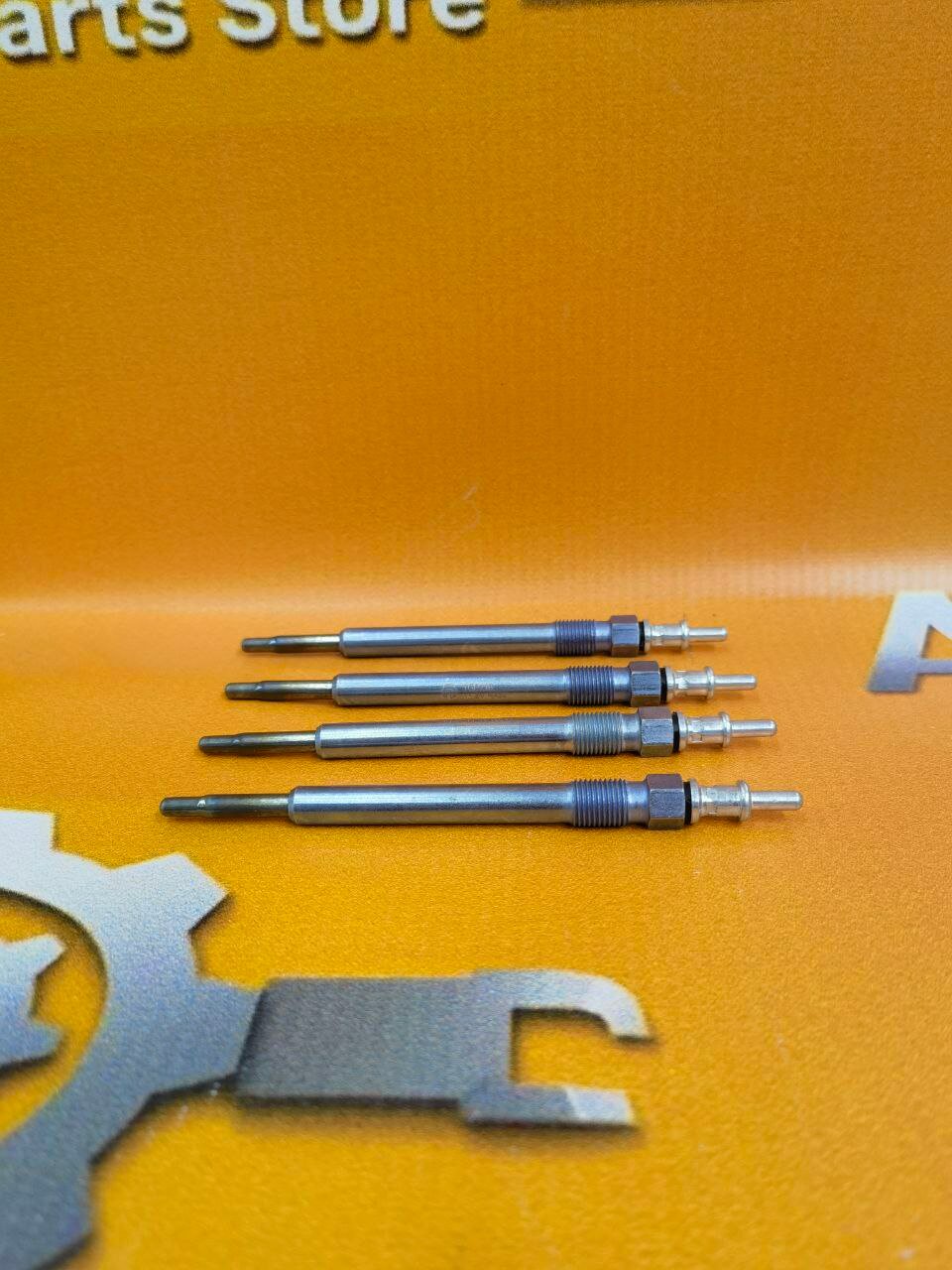 Свечи накаливания комплект 4 шт Мерседес Спринтер 95-06, Мерседес Спринтер классик 13-, Фольксваген ЛТ 95-06