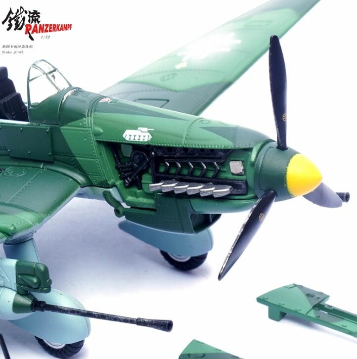 Готовая сплавная модель 1:72 Junkers Ju 87G-1 Stuka, самолет Ханса-Ульриха Руделя, 1-я эскадра пикирующих бомбардировщиков, Iron Stream