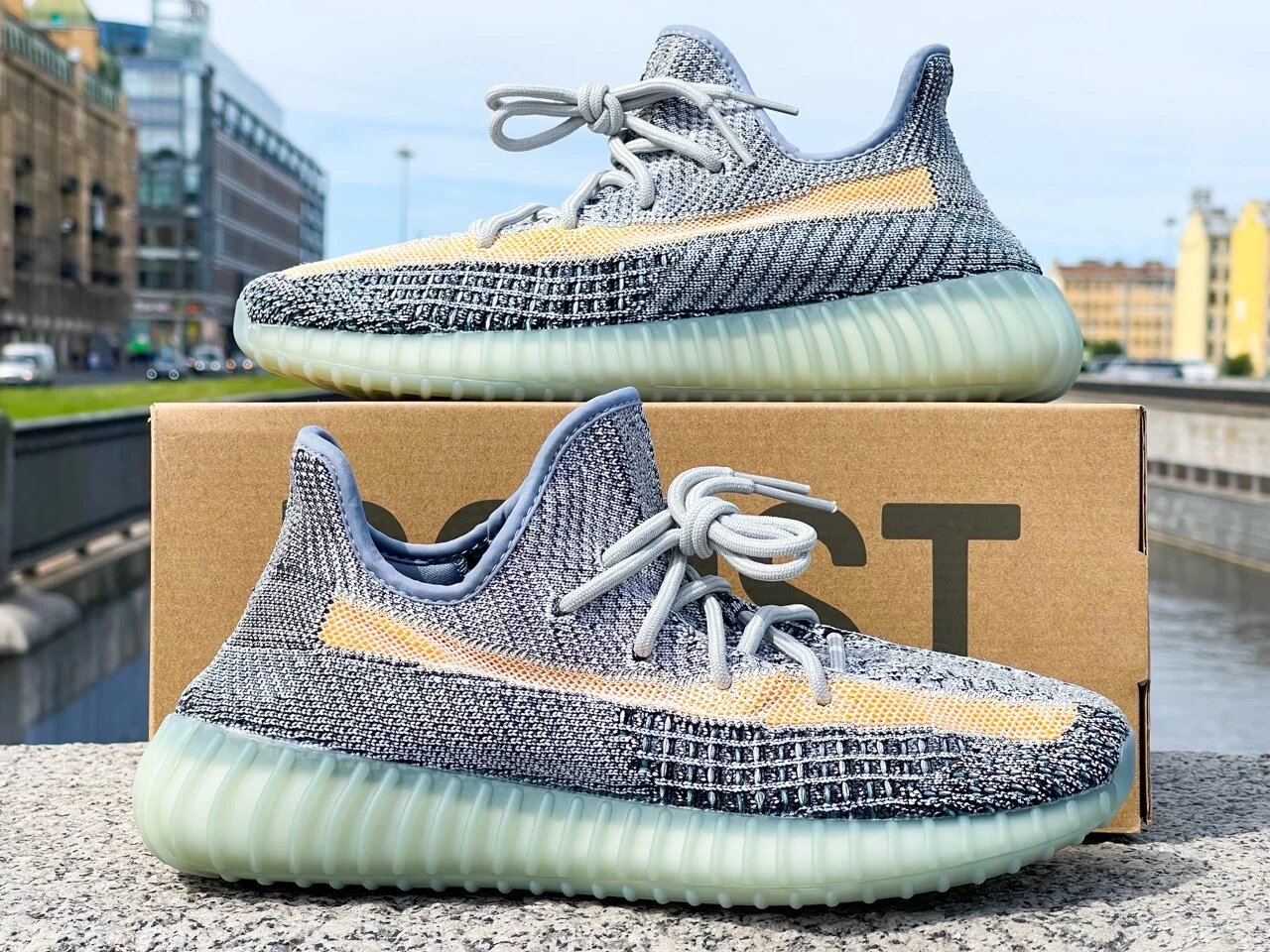 Кроссовки BOOST 350 V2 "Ash Blue"