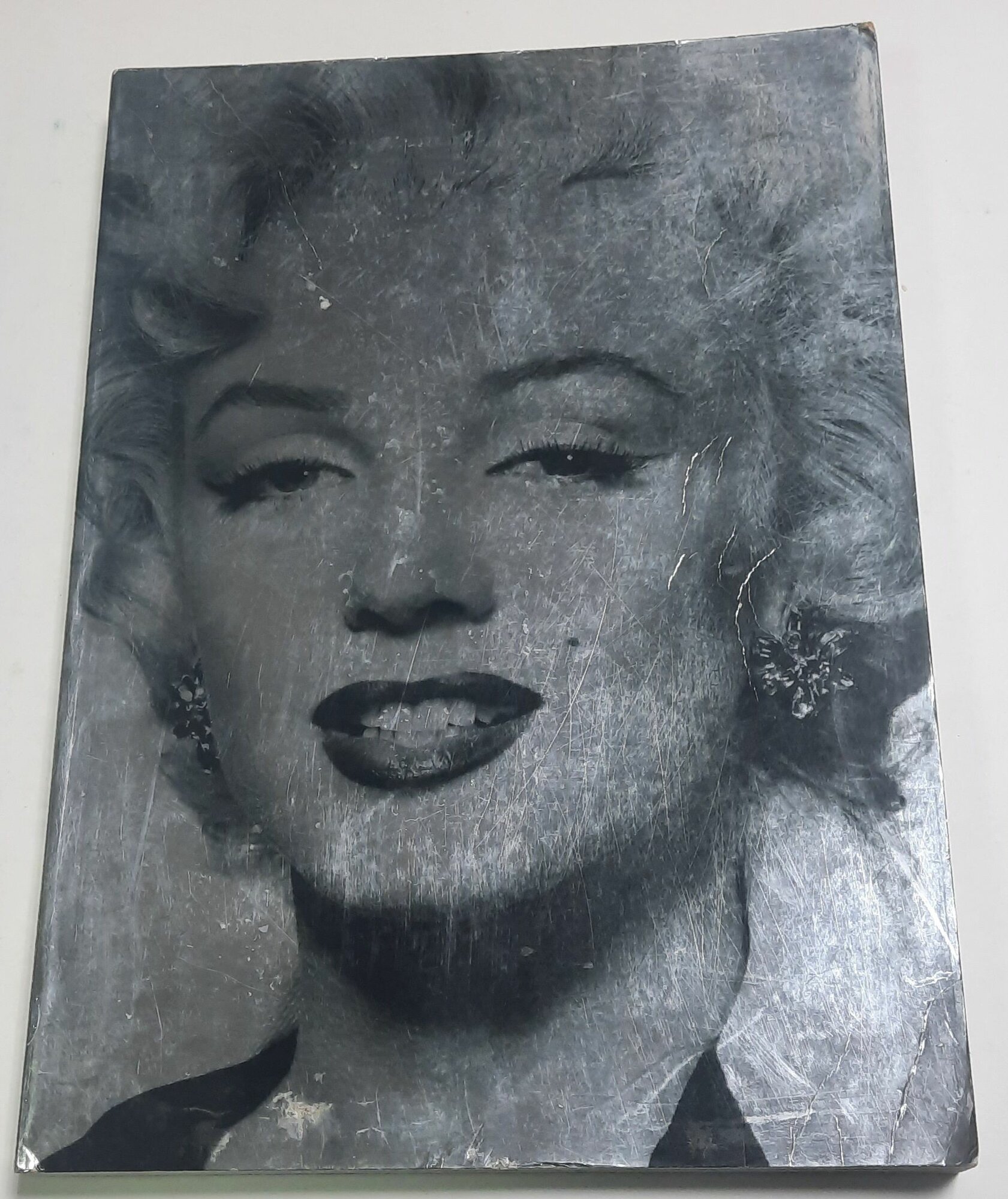 Marilyn Monroe and the Camera (Не новая)