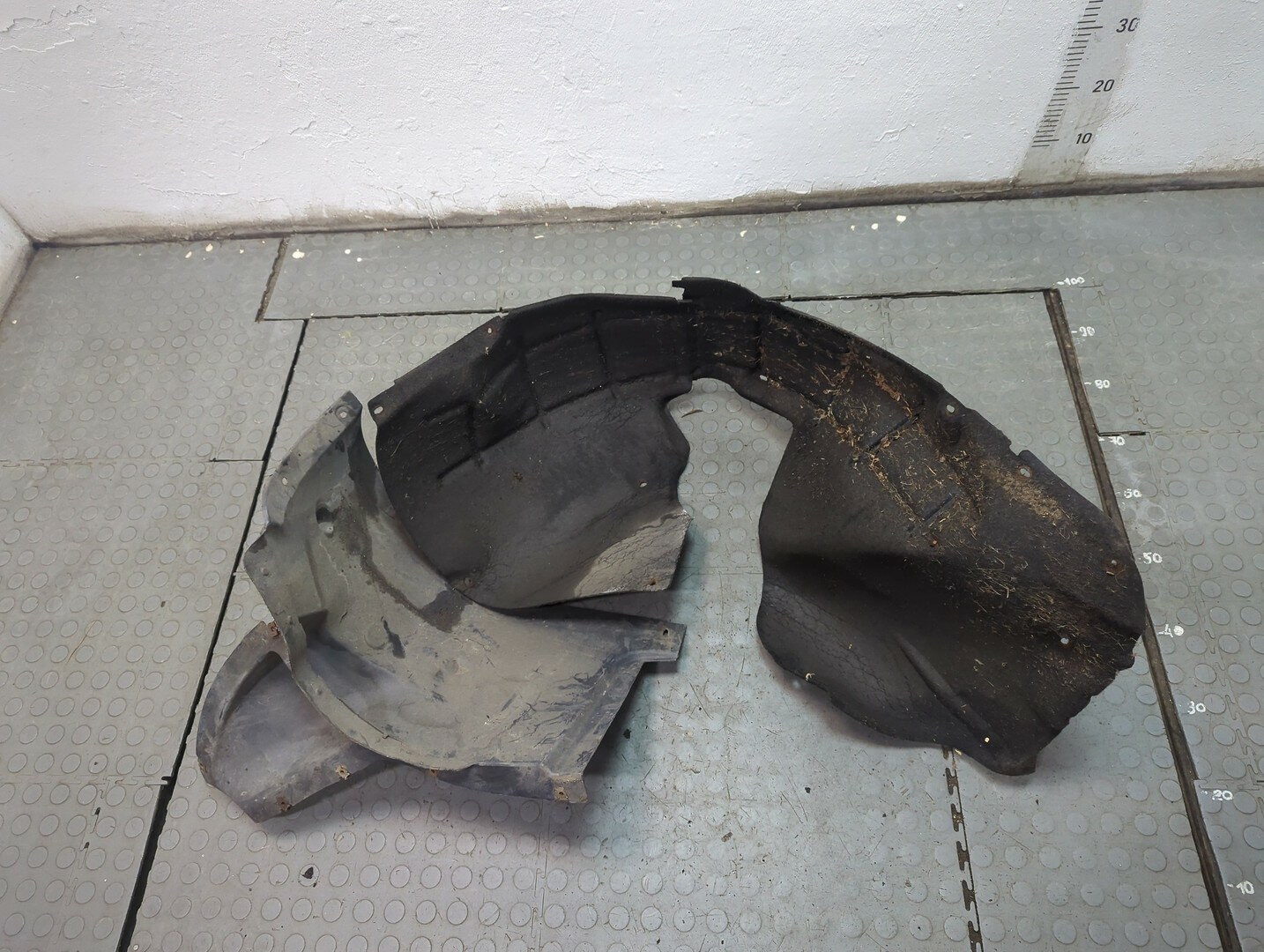 Защита арок (подкрылок) левая передняя Skoda Octavia (A5) Б/У