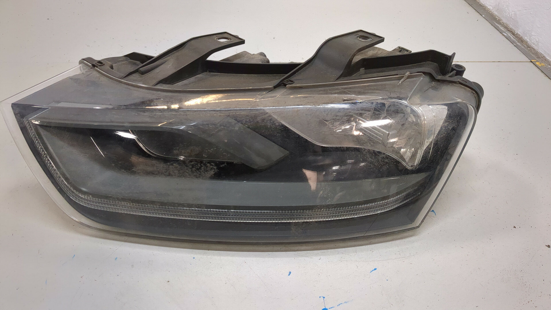 Фара (передняя) левая Audi Q3 Б/У