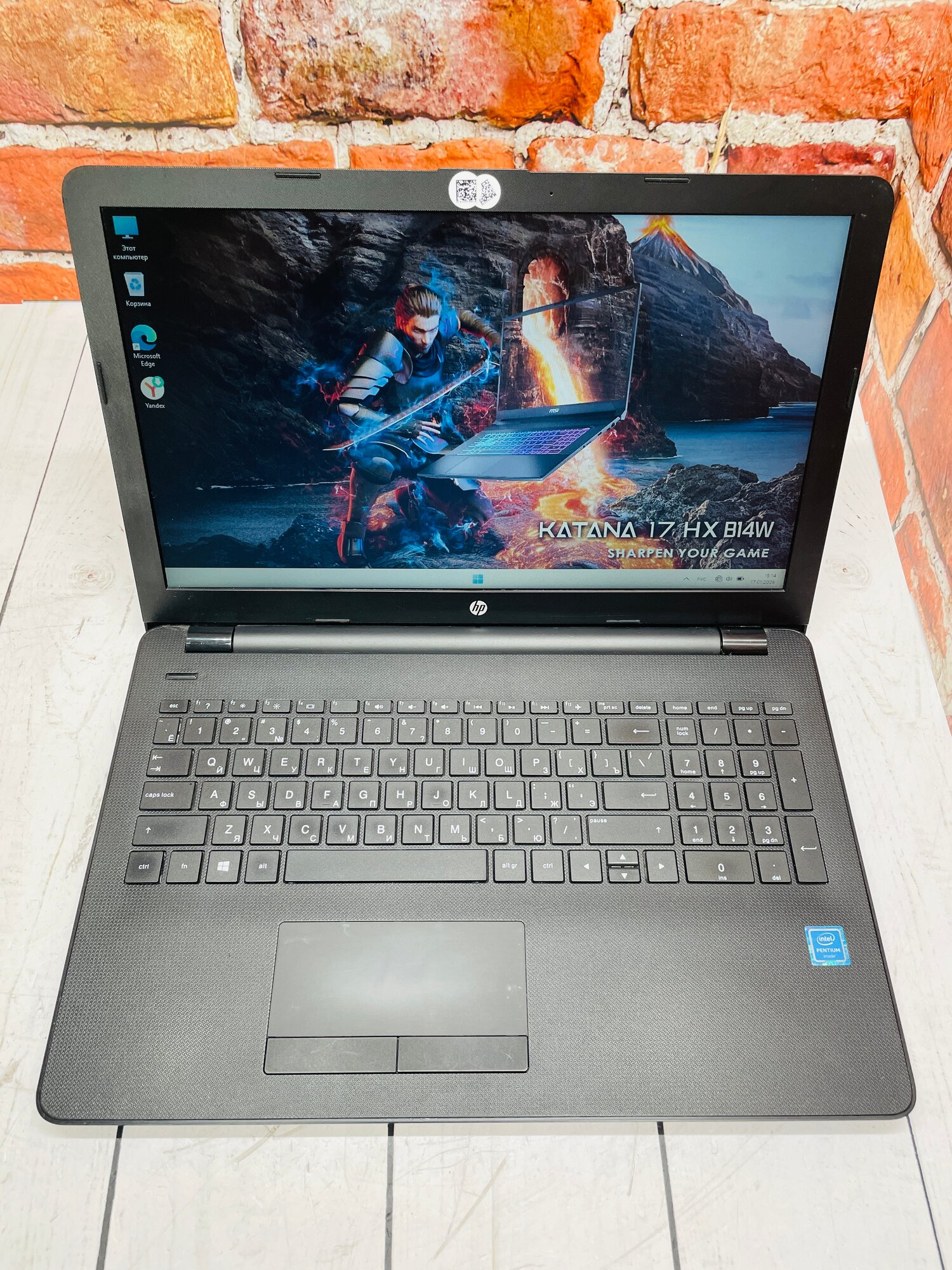 Ноутбук 15,6, HP 15-bs009ur 2, Intel Pentium 3710, 4 Gb DDR3, 128 Gb SSD, Intel HD Graphics