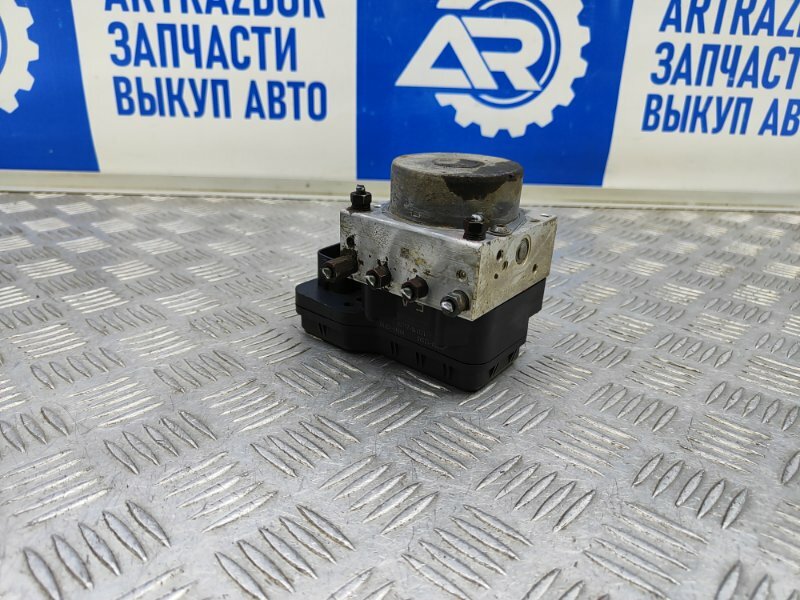 Б/У Блок ABS (насос) Toyota Auris E150 / Тойота Аурис E150 1.6 1ZRFE 124 Л.С 2007
