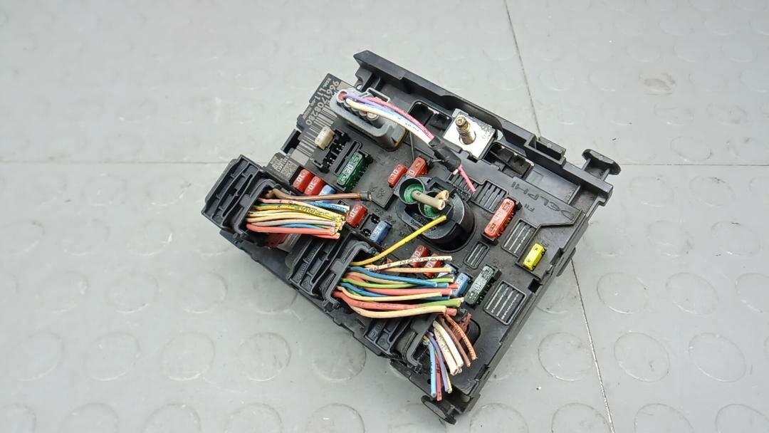 Блок предохранителей Peugeot 307 рест. 2007 9661708280