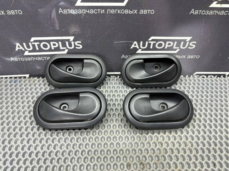 Внутренние ручки дверей Renault Logan 2010 (1.4 K7JA 710) Б/У с пробегом Арт. 17367