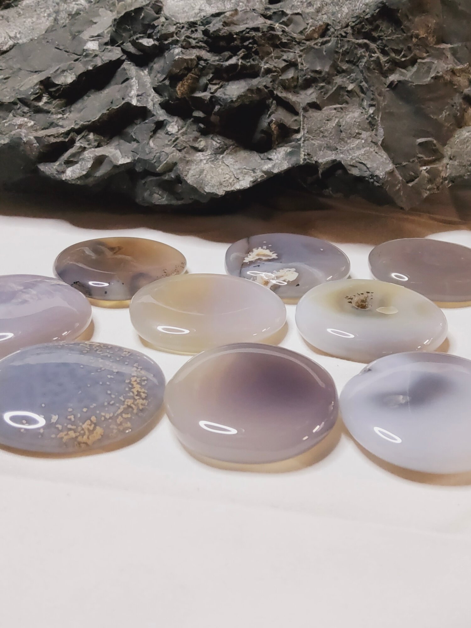 Антистресс натуральный камень Агат серый 2 сорт 25-35 гр