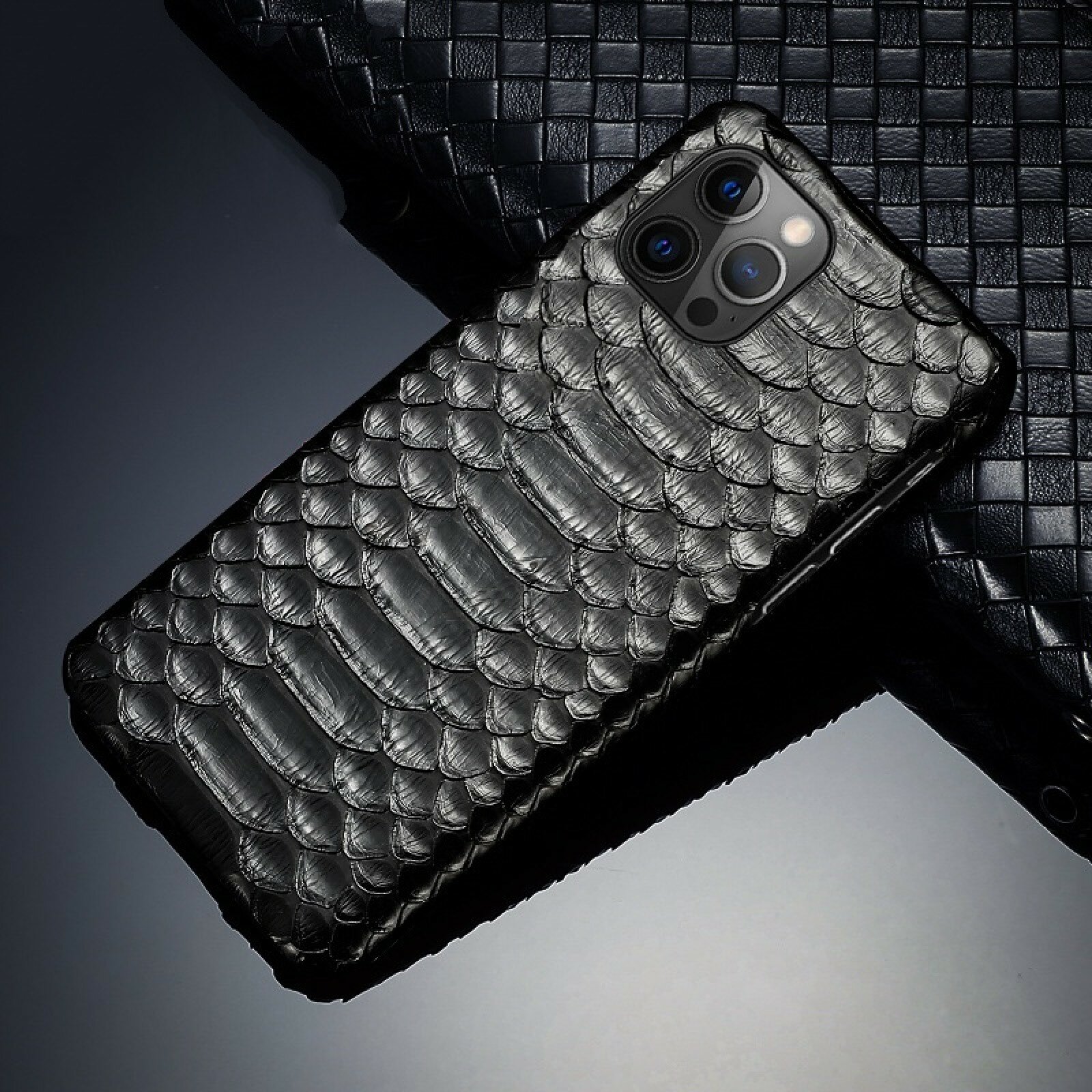 Чехол-накладка MyPads Premium для iPhone 12 mini из натуральной кожи питона