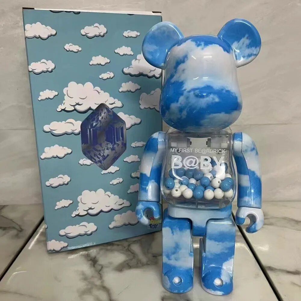 Bearbrick 400% Игрушечная статуя Медведя 28 см Голубое небо и белые облака