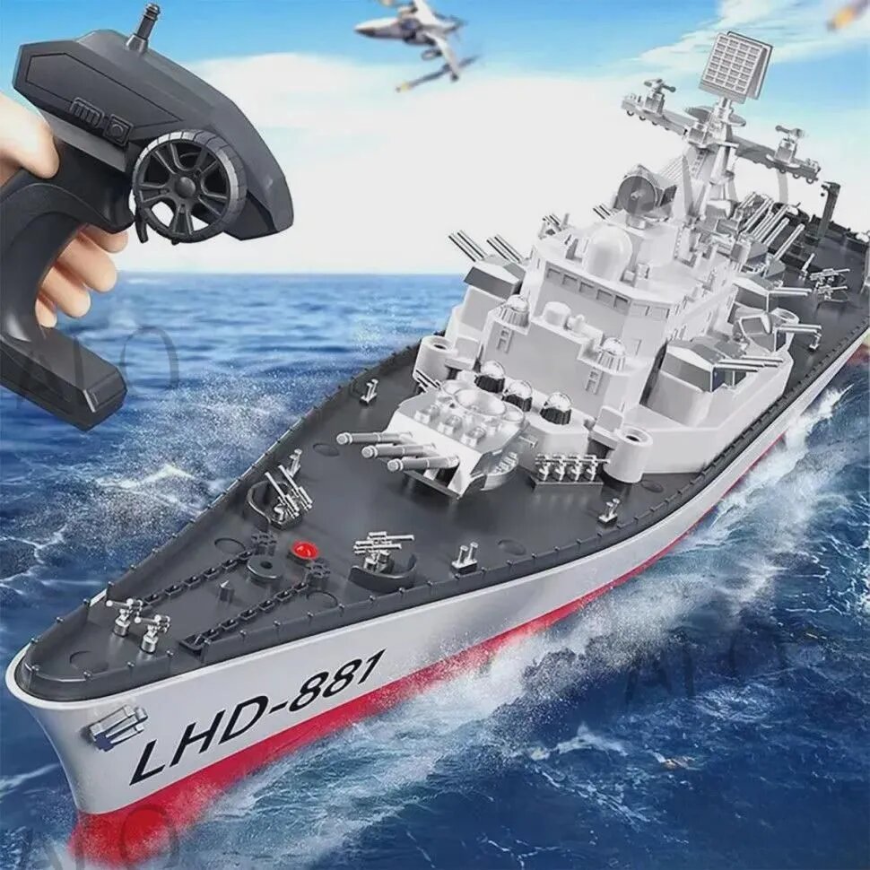 Радиоуправляемый военный корабль линкор 1:360 - LHD-881 коллекционный