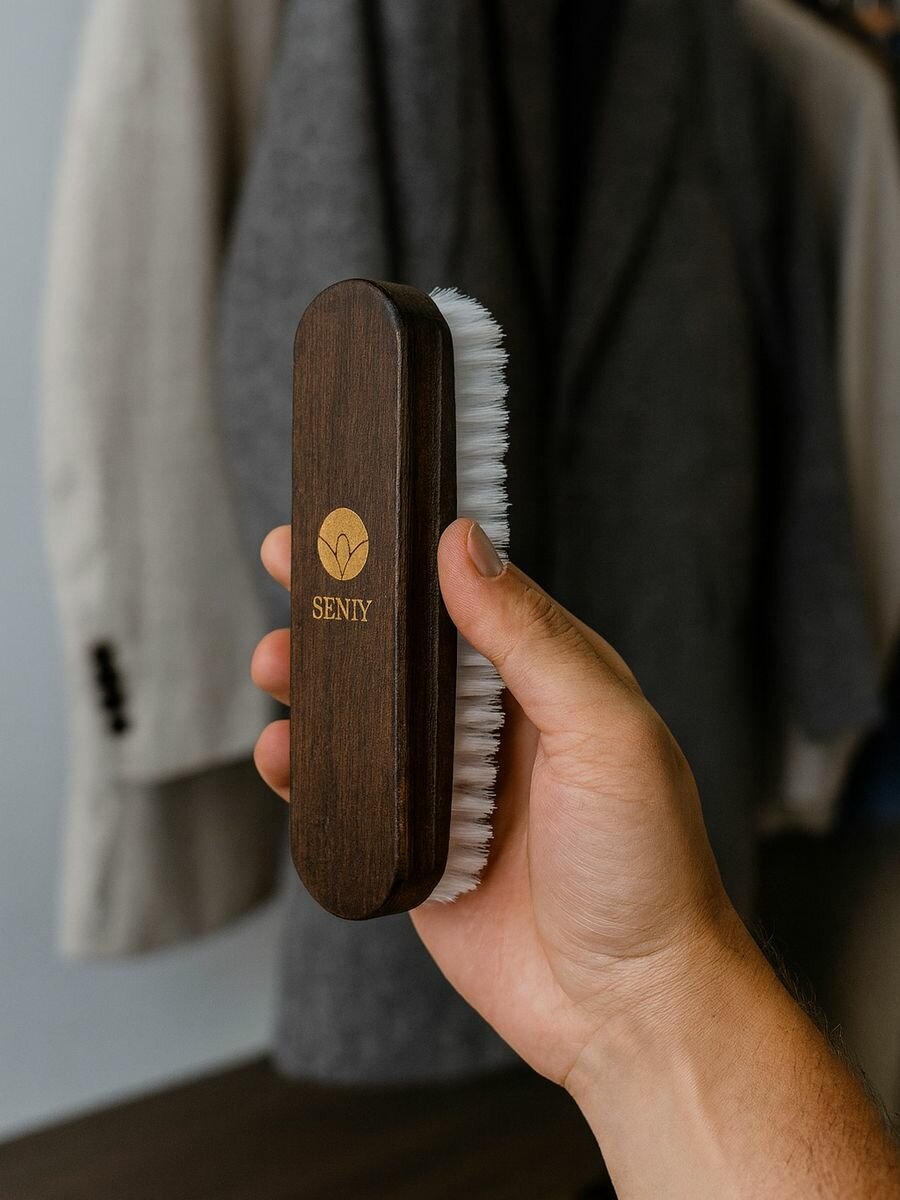 Щетка для одежды 160мм*45мм искусственная щетина 1 шт