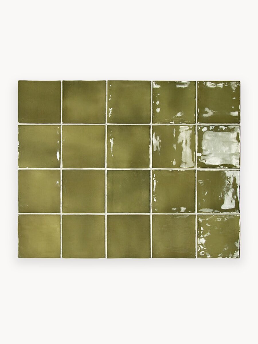 Плитка Equipe "Manacor Basil Green", 26918 квадратная, зеленистая, глянцевая, 10х10 см, уп 0.6м2 (60шт.)