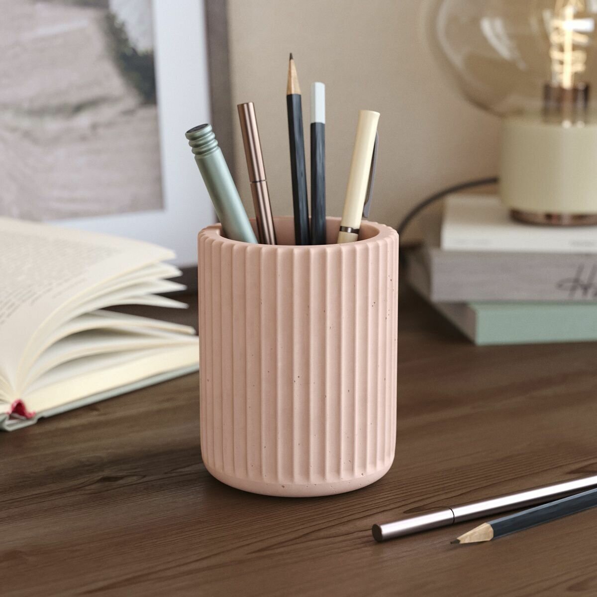 Стакан канцелярский Chloe, подставка для ручек и карандашей, 11х9х9 см, бетон, розовый матовый