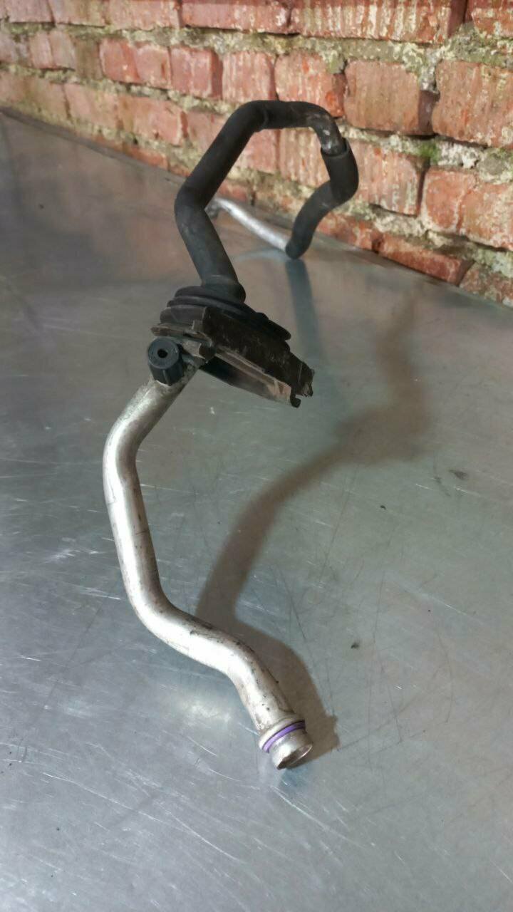 Трубка кондиционера Volkswagen Passat B5 рест. (2000 - 2005)