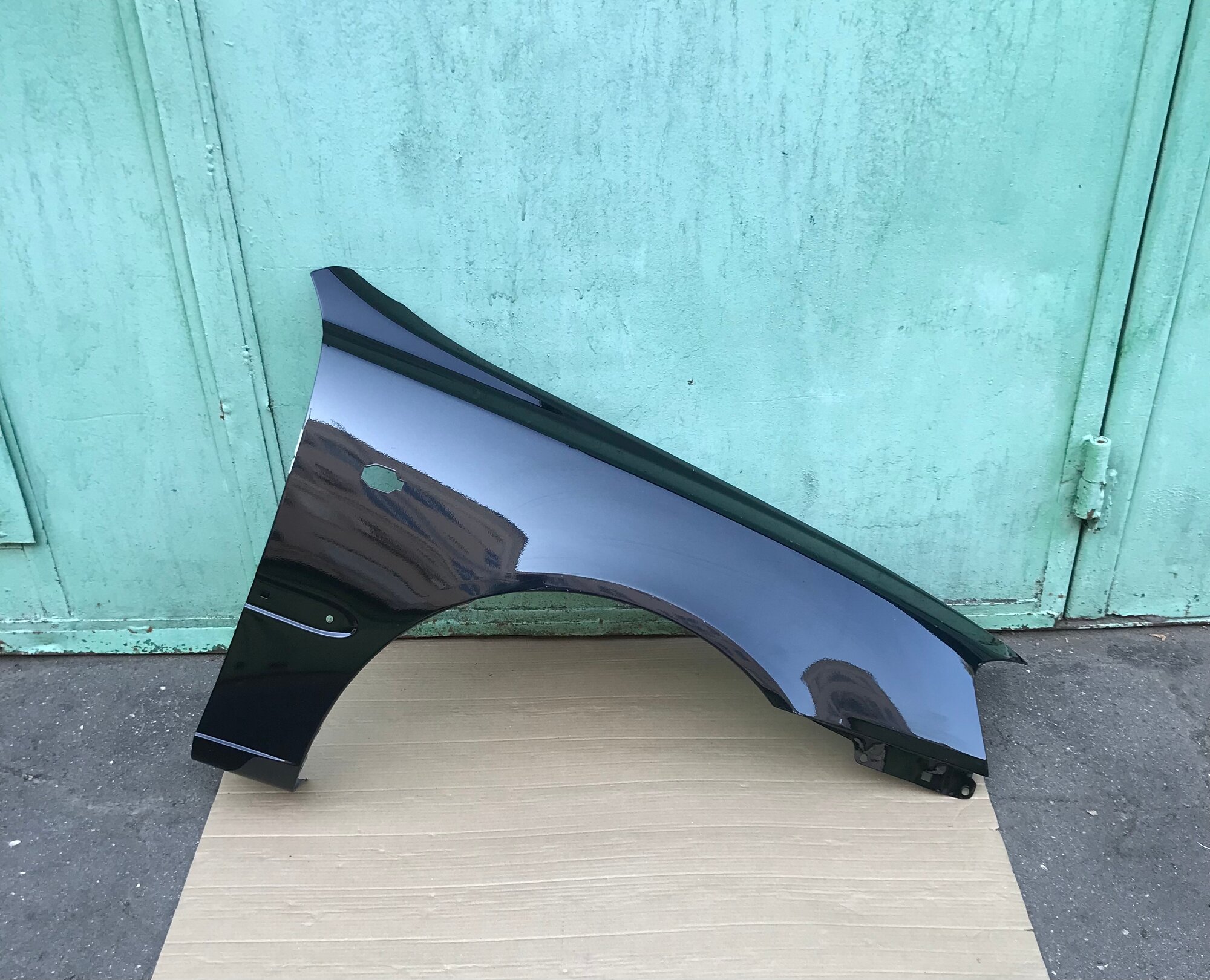 Крыло переднее, правое, черное, для Hyundai Accent D01, ТаГАЗ