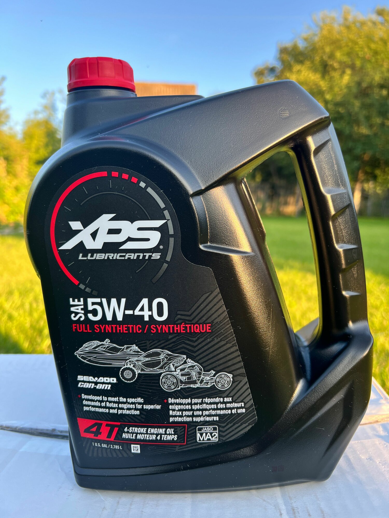 Синтетическое моторное масло BRP XPS 5W-40, 3,785л.