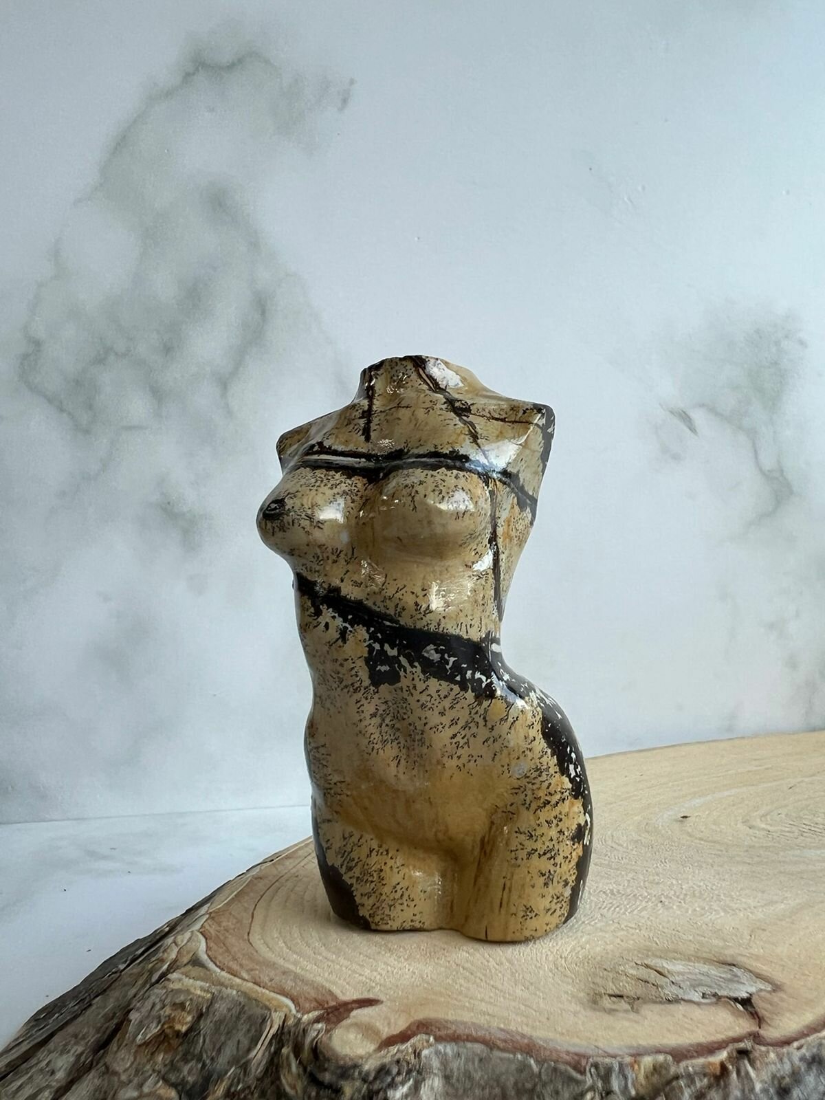 Фигурка-сувенир "Женский бюст" из натурального камня Яшма пейзажная, 75*40*35мм