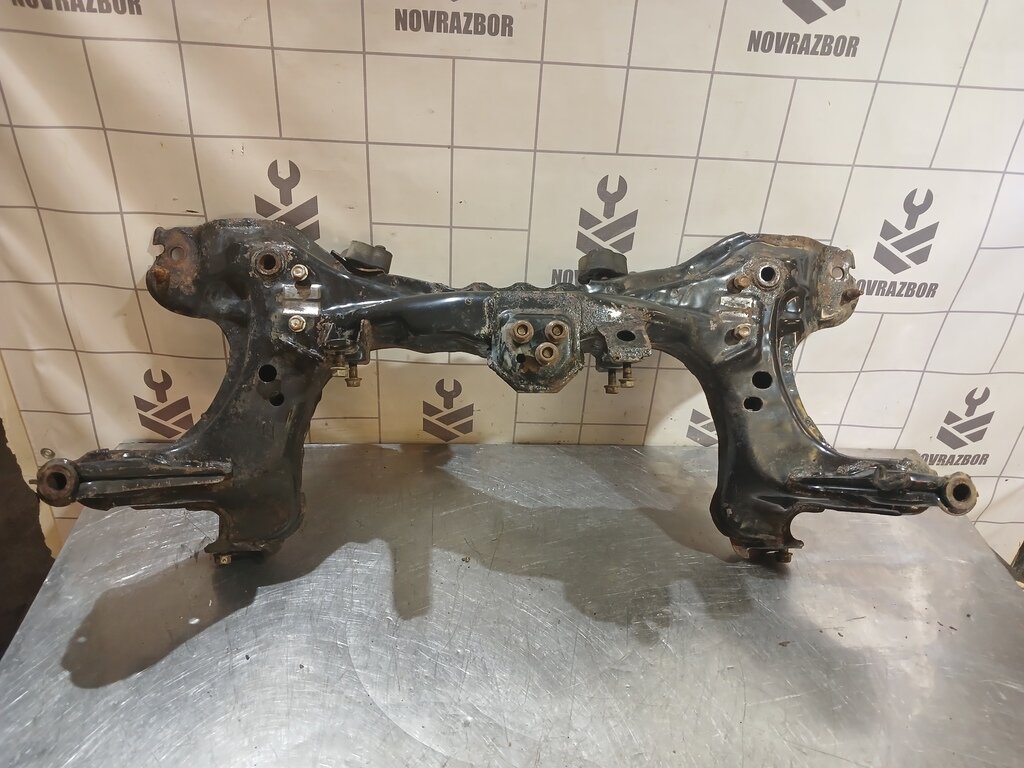 Балка подмоторная Mazda 323 BA 94-98