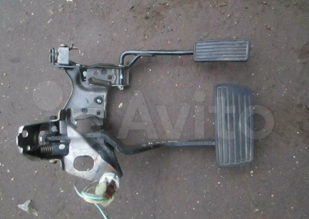 Педаль тормоза газа Honda Shuttle 2000