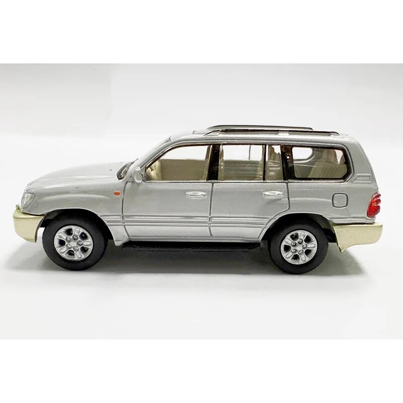 Maisto 1/87 Land Cruiser LC100 Пластиковая модель автомобиля