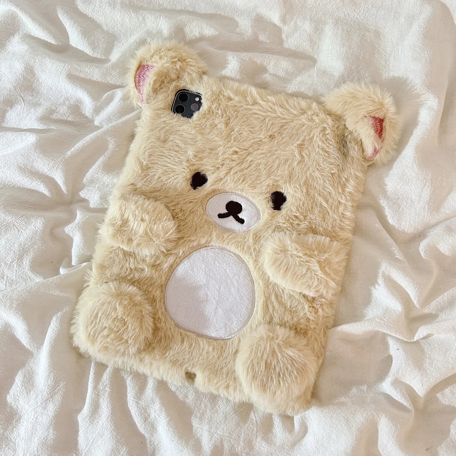 Бежевый пушистый чехол Cute Bear для iPad