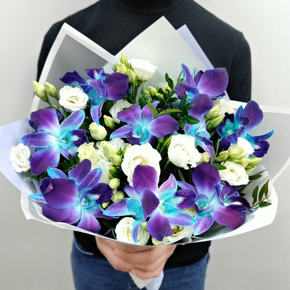 " Звездная синяя Орхидея" синяя орхидея дендробиум в сочетании с белоснежной Эустомой